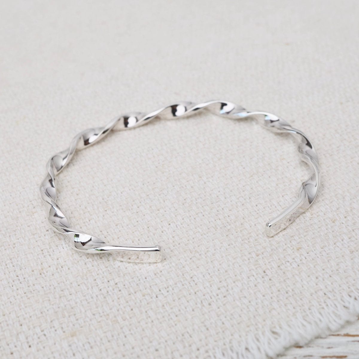 Sterling Silver Twisted Ribbon Cuff – Dandelion Jewelry