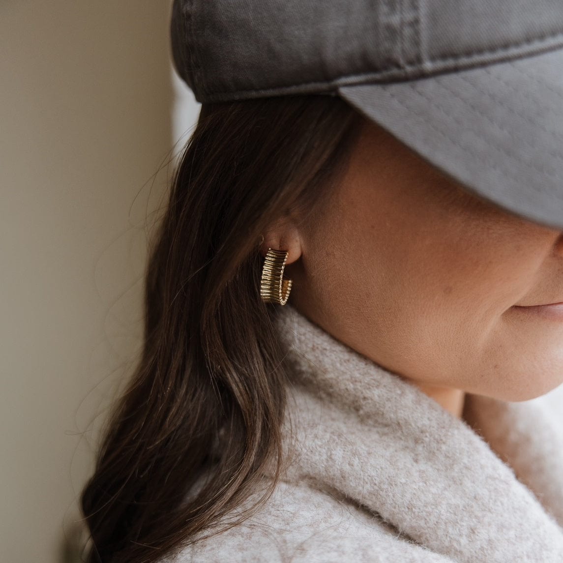 Gold Filled Rio Textured Hoops Earrings – Dandelion Jewelry