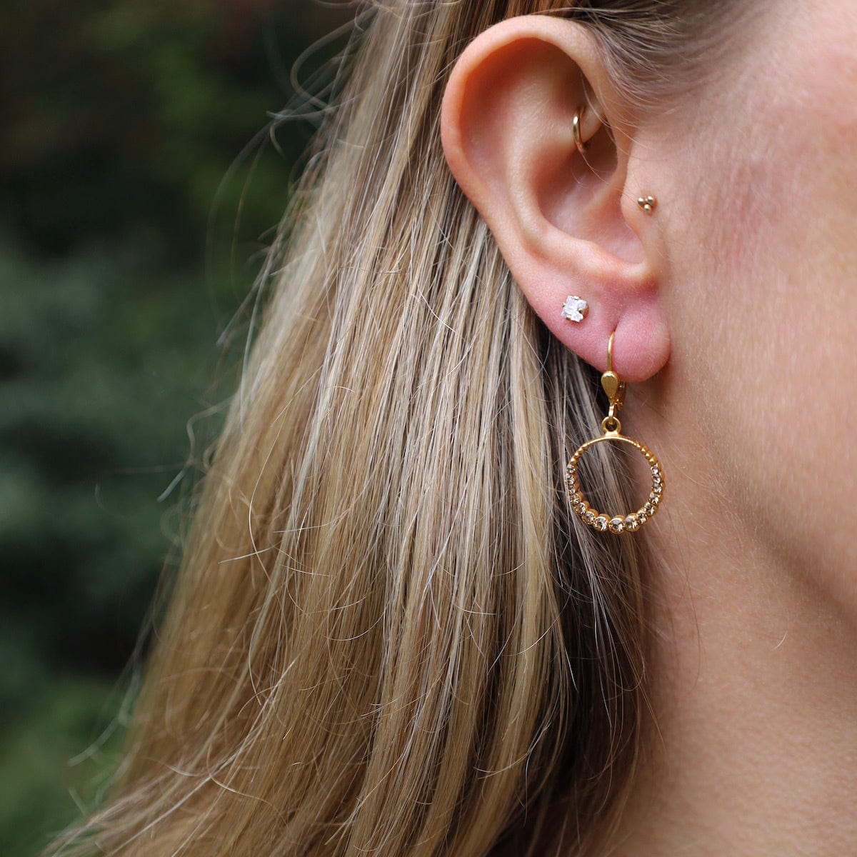 Gold Small Circle Earrings - Champagne Crystal – Dandelion Jewelry