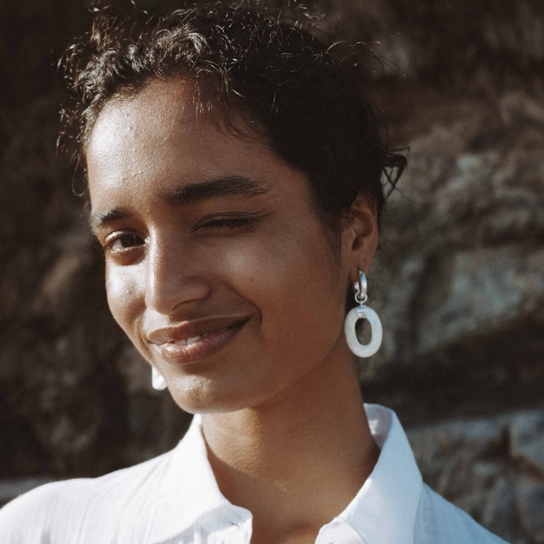 Jordan Hoop Earrings White Mother of Pearl – Dandelion Jewelry