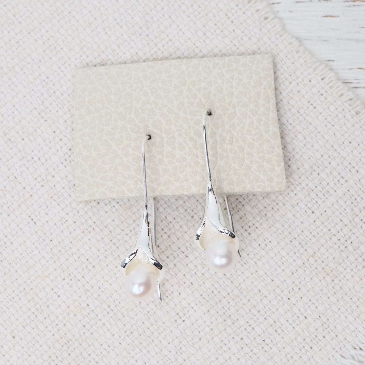 Trumpet Flower with Pearl Drop Earrings – Dandelion Jewelry