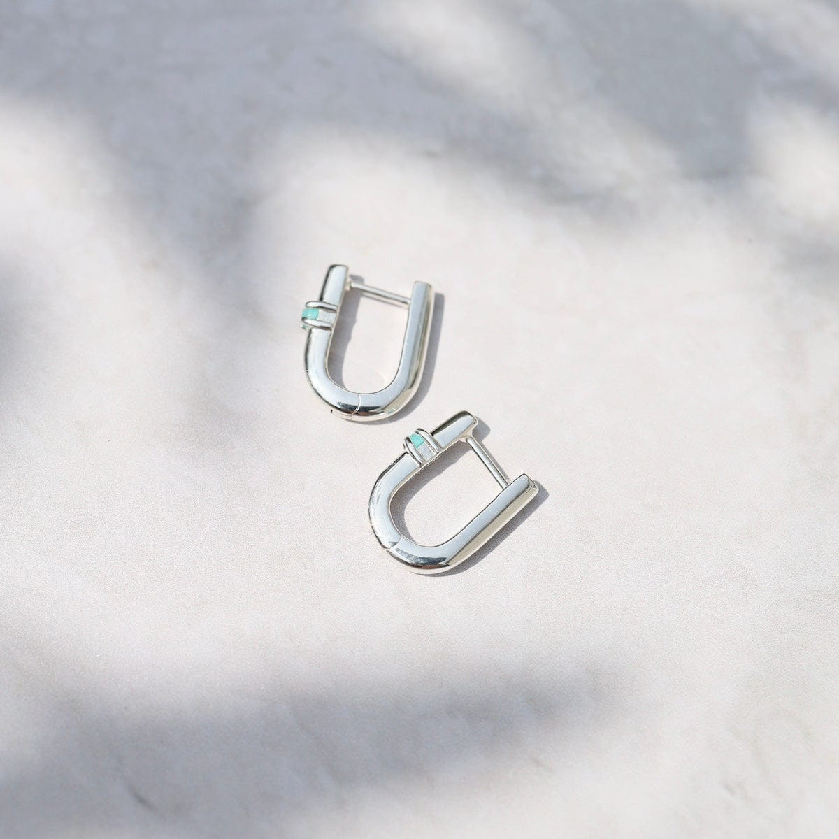 U Shaped Huggie Hoops with Turquoise - Sterling Silver – Dandelion Jewelry