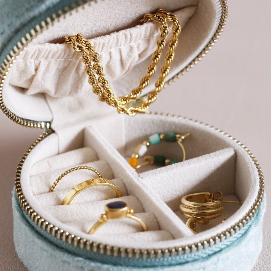 Mint Green Velvet Round Travel Jewelry Case – Dandelion Jewelry