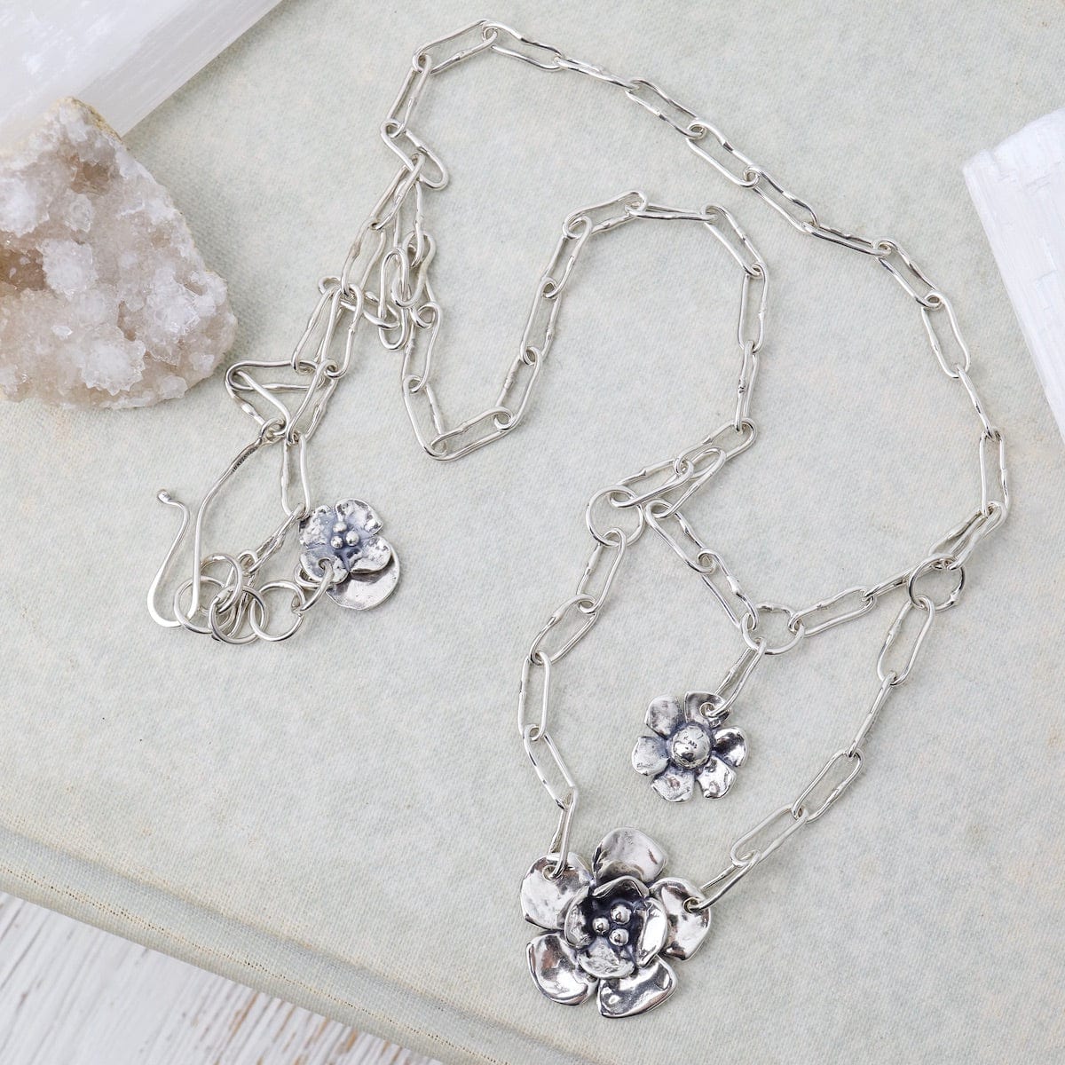 Chain Layer Necklace With Daisy & Double Dogwood on Short Oval Chain N ...