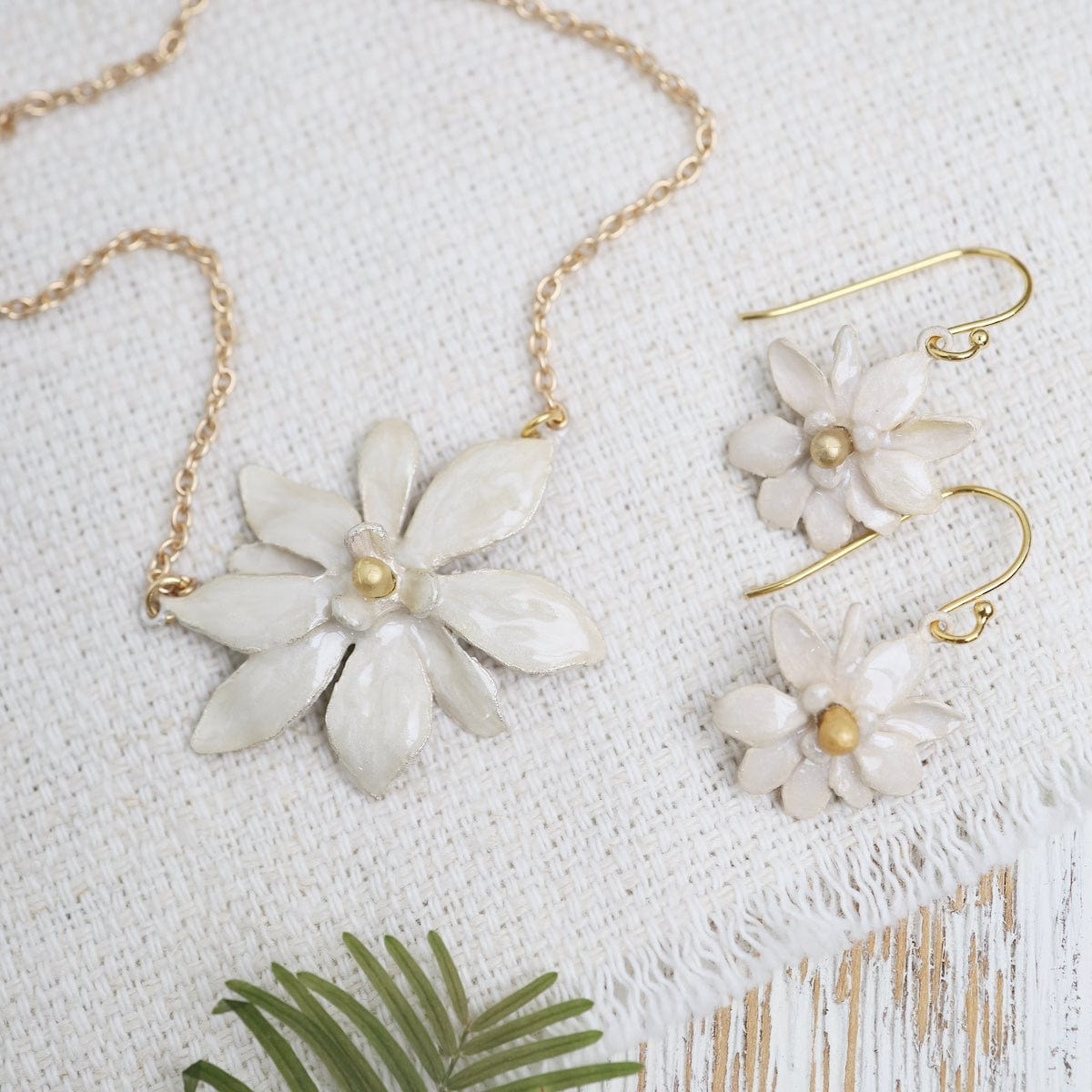 Magnolia Flower Pendant – Dandelion Jewelry